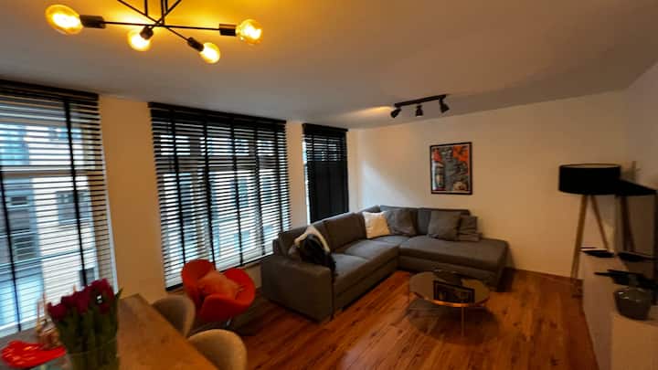 2 Br Apt Central In The Jordaan With Balcony - 암스테르담