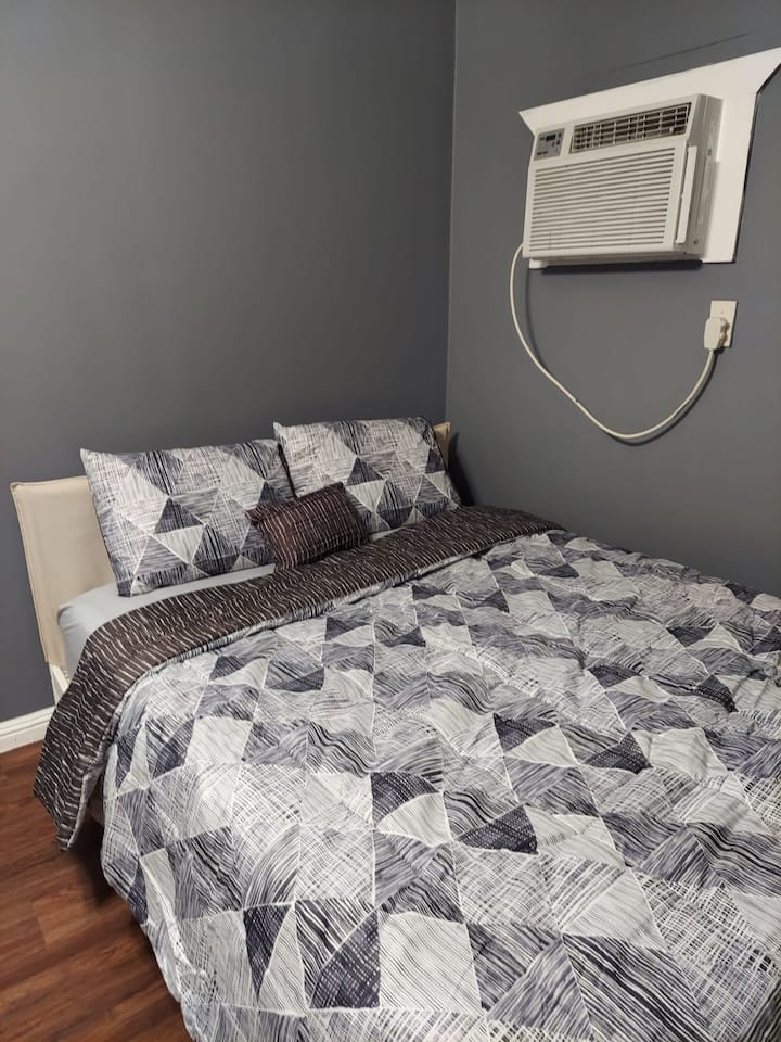Pet Friendly Private Place - Henderson, NV