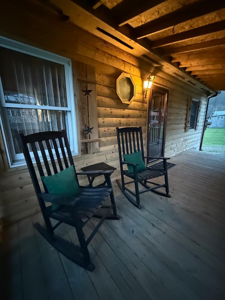 Oh Deer Cabin - Hilltop, WV