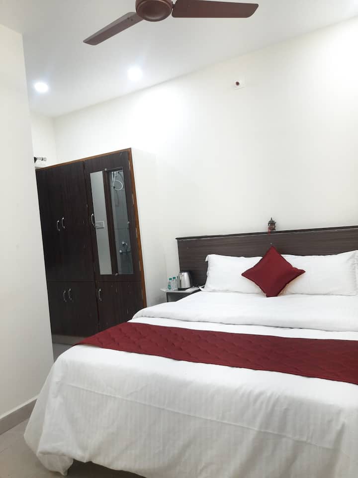 Deluxe Room -Ac , Ps Elite Homestay - Tirupati