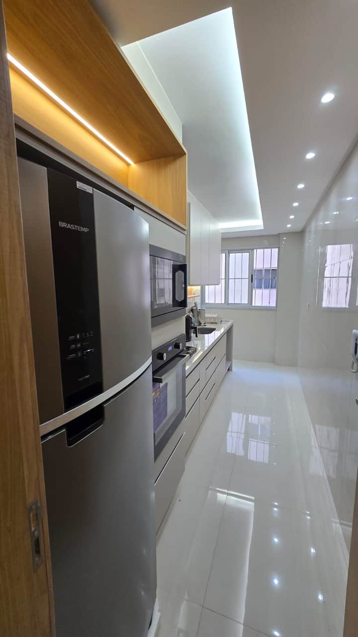 Z-prive Confort/ar/lavaeseca/smartv/varanda/suite - Goiânia