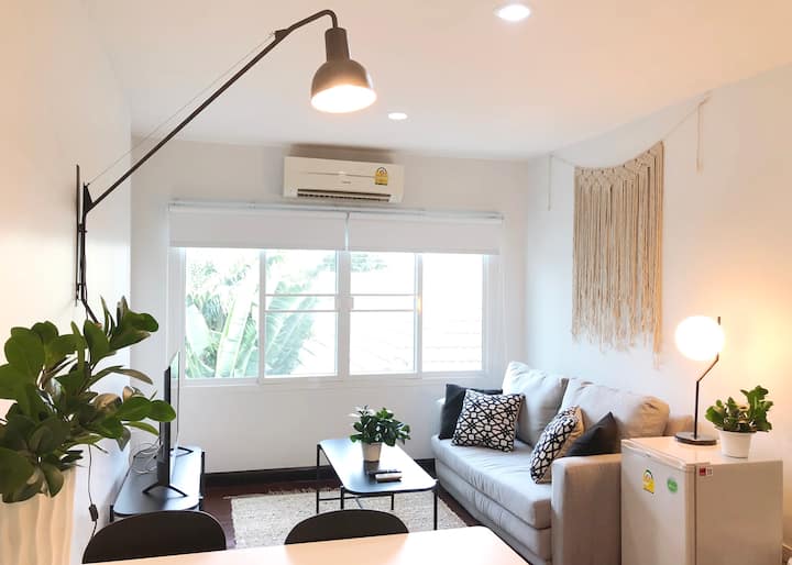 S3 B - Cozy 1 Br 2 Beds, Heart Of Bangkok, Bts! - Bangkok