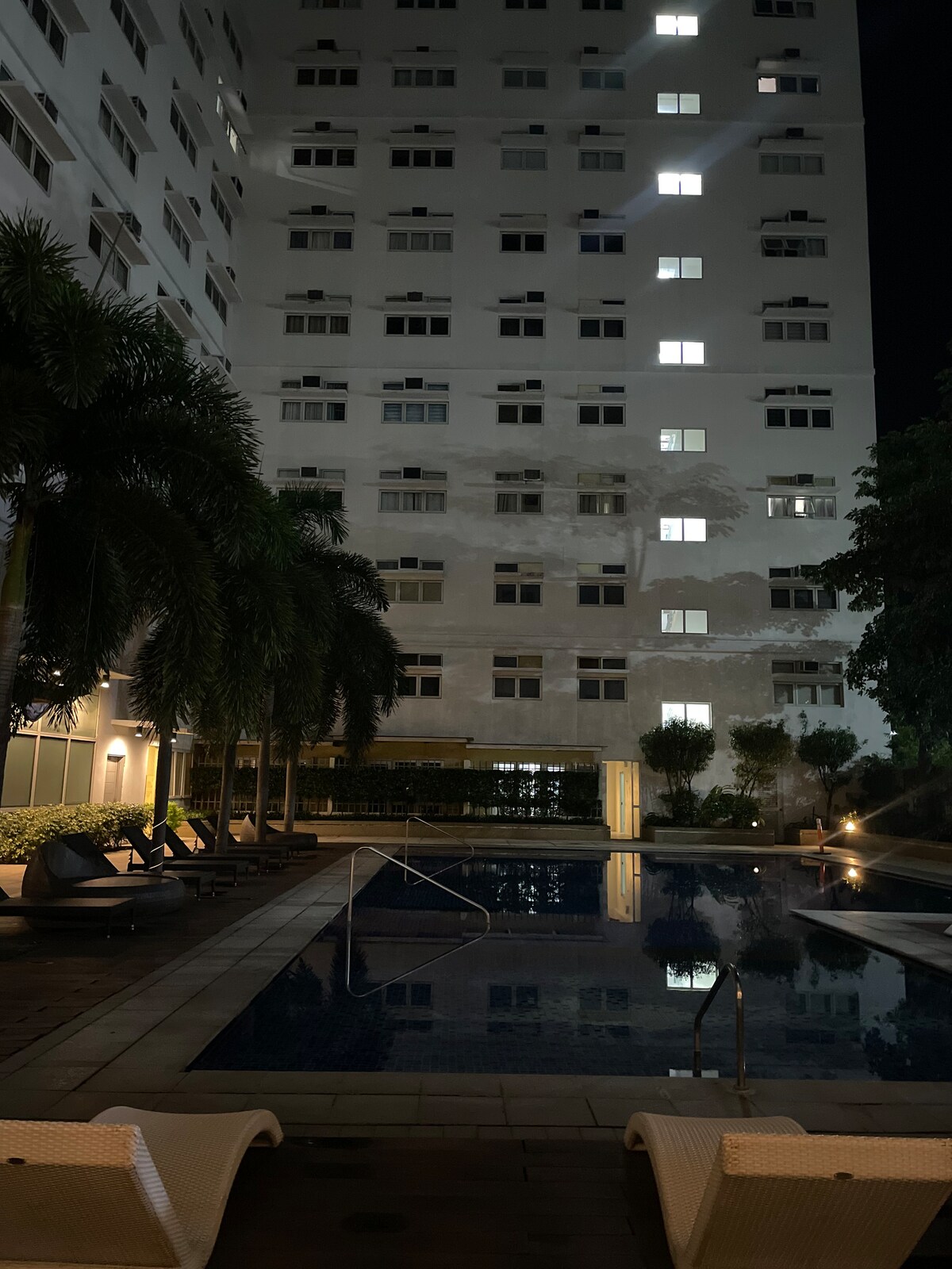 Owls and Blooms by JoDee - Airbnb