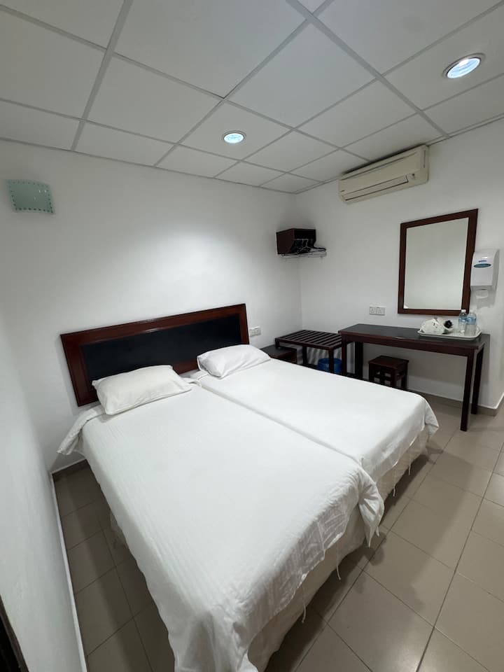 Embassy Hotel - Mersing