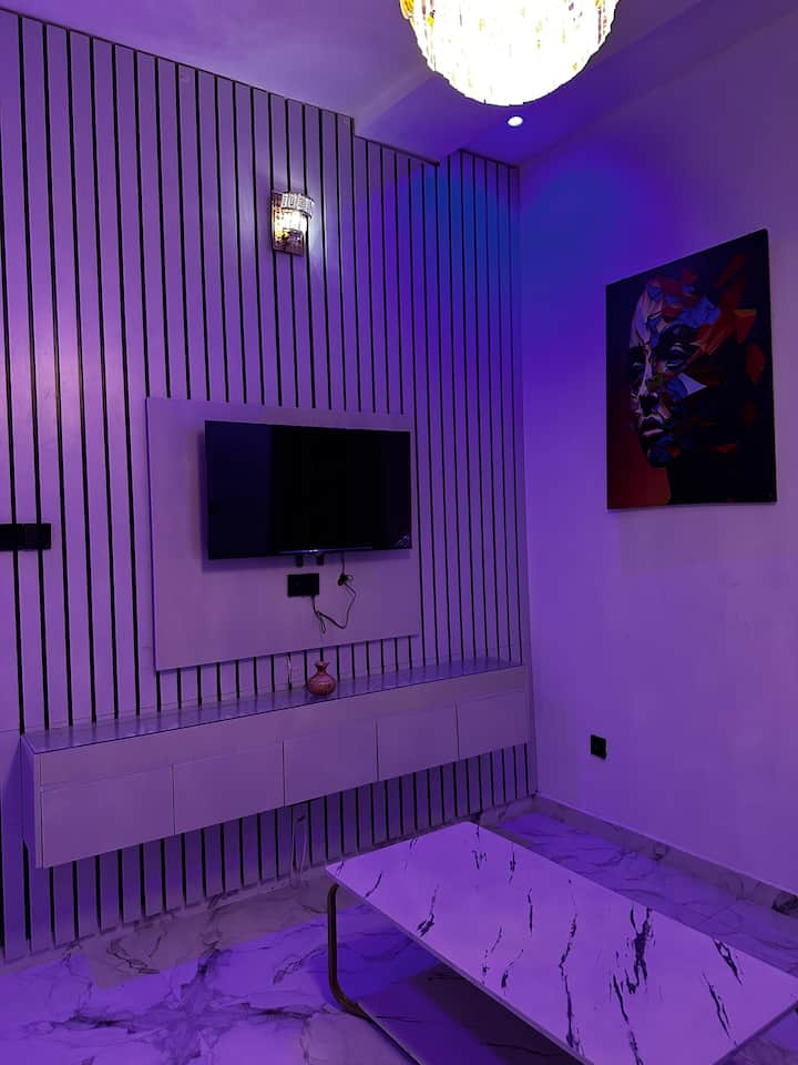 Modern 1-bed Flat In Lagos - Lagos