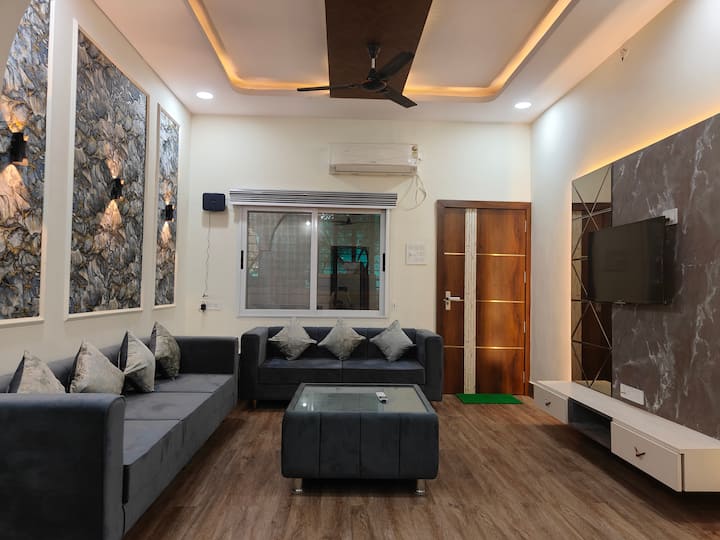 Staeg Shivaa - Ujjain