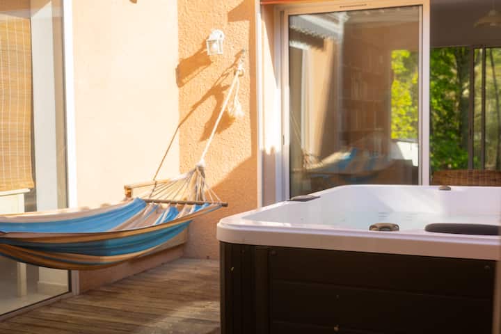 Maison Avec Jacuzzi, Parking, Climatisation, Calme - Biarritz