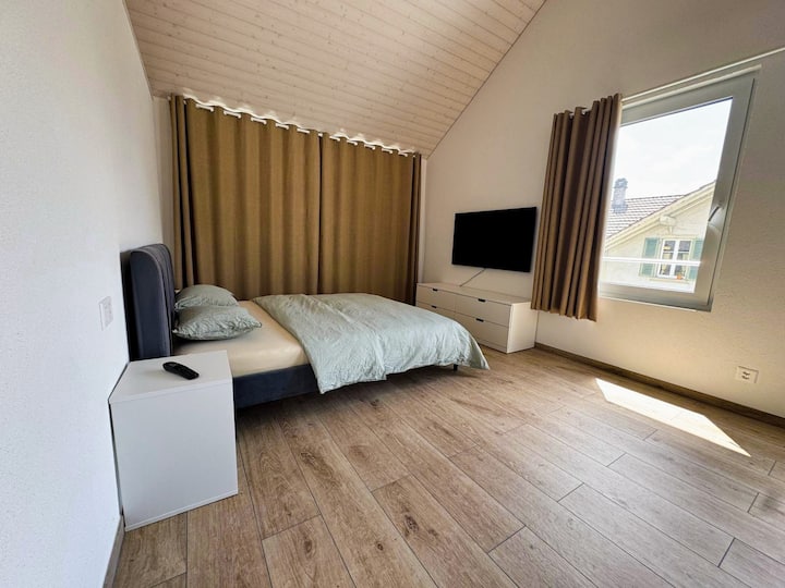 A Stunning New Penthouse In The Center - Steffisburg