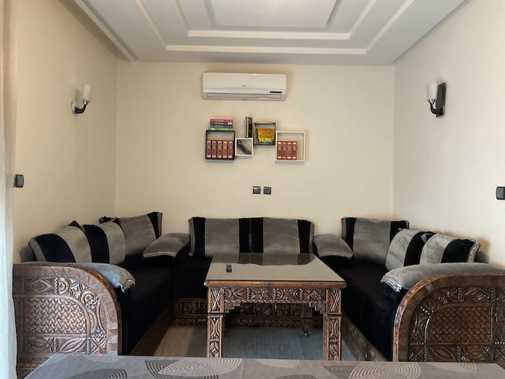 3 Pièces Neuf Moderne Avec Clim Wifi & Satellite - Agadir