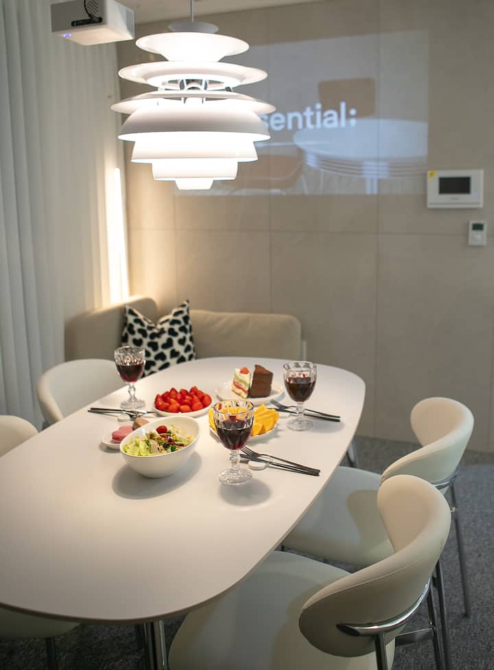 3r4b/혜화역도보5분/경복궁/서촌한옥마을/n서울타워/익선동한옥마을/이화벽화마을/덕수궁 - Corée du Sud