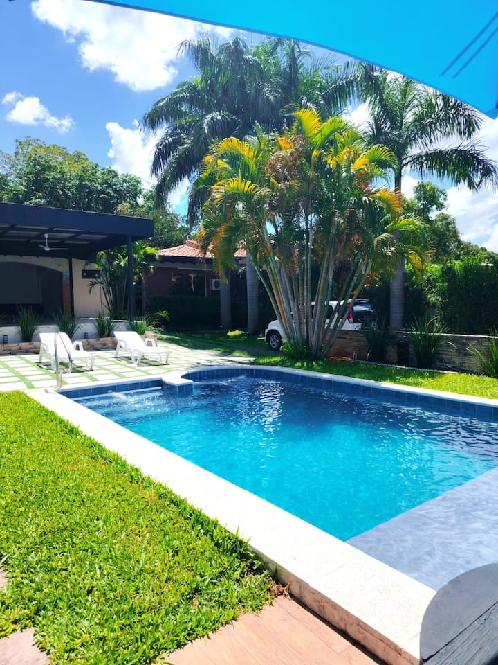 Casa Grande En Lambaré - Asuncion
