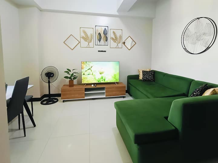 Condo Across Manila Naia T3 
Family Room - Aéroport Ninoy Aquino (MNL)
