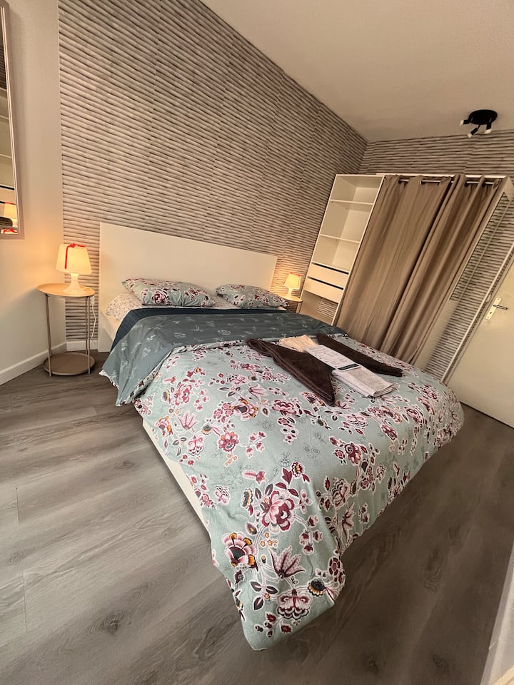 Eden Suite - 4 Personnes - Wifi - Évry