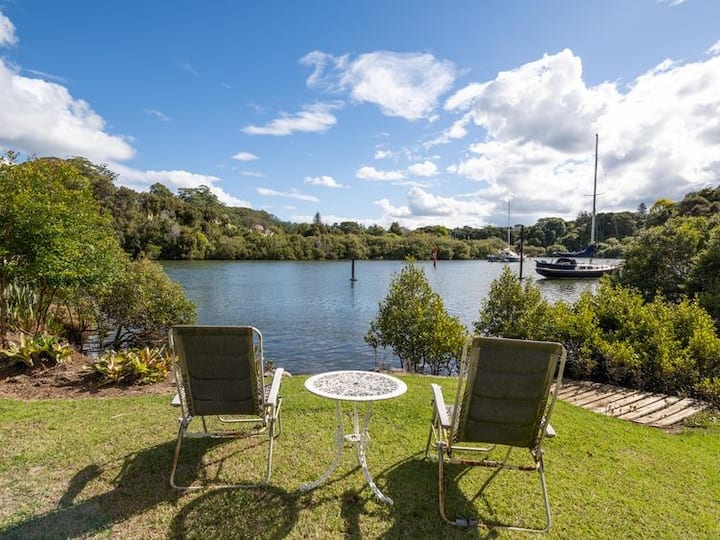 Roses By The Water - Kerikeri - Bay Of Islands
