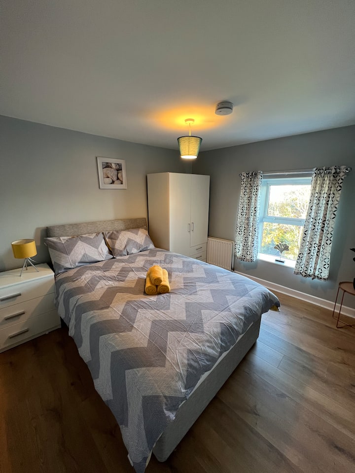 Perfect For Contractors 4br Cork City, Parking - Cork