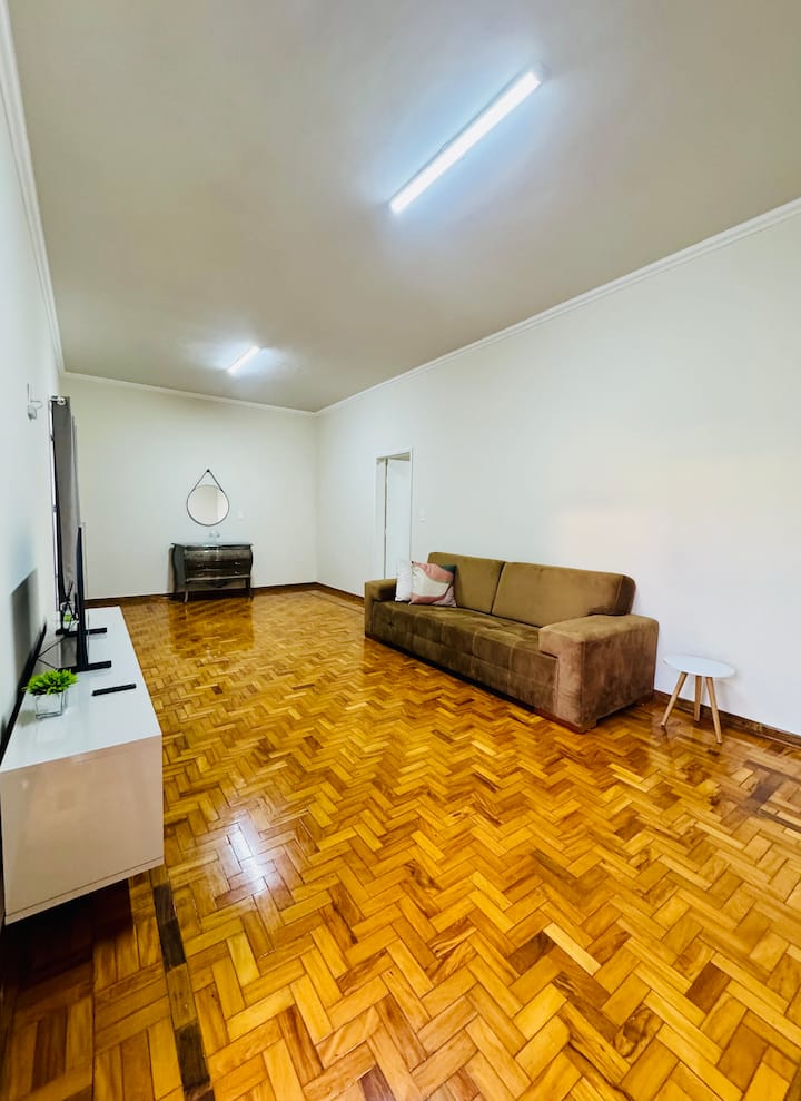 Casa Linda, Em Região Central óTima Localização! - Londrina