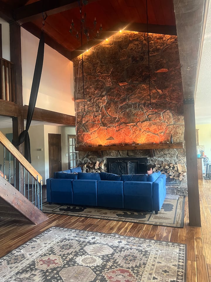 Silver Springs Lodge In Boulder - Nederland, CO