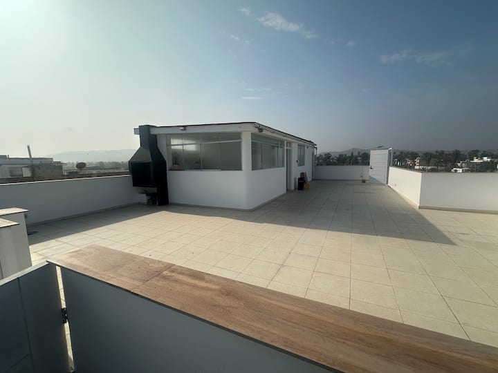 Parrilla Frente Al Mar (Terraza+depa En 3º Piso) - Perú