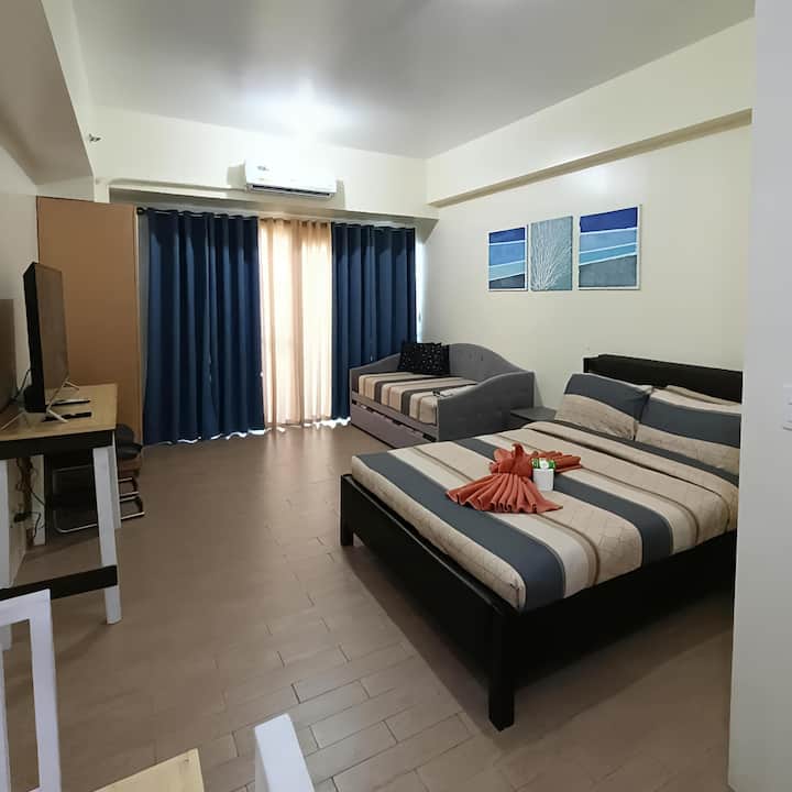 81 Newport Boulevard Across Manila Airport Naiat3 - Pasay