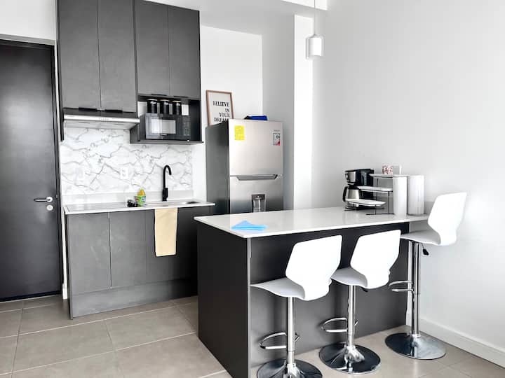 Hermoso Apartamento Equipado - A/c - San José