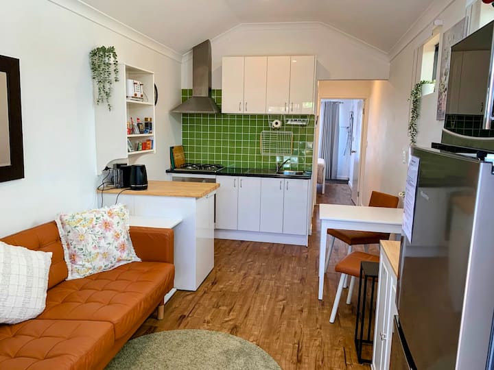 Little Big Stays
Private Self-contained Guesthouse - Mindarie
