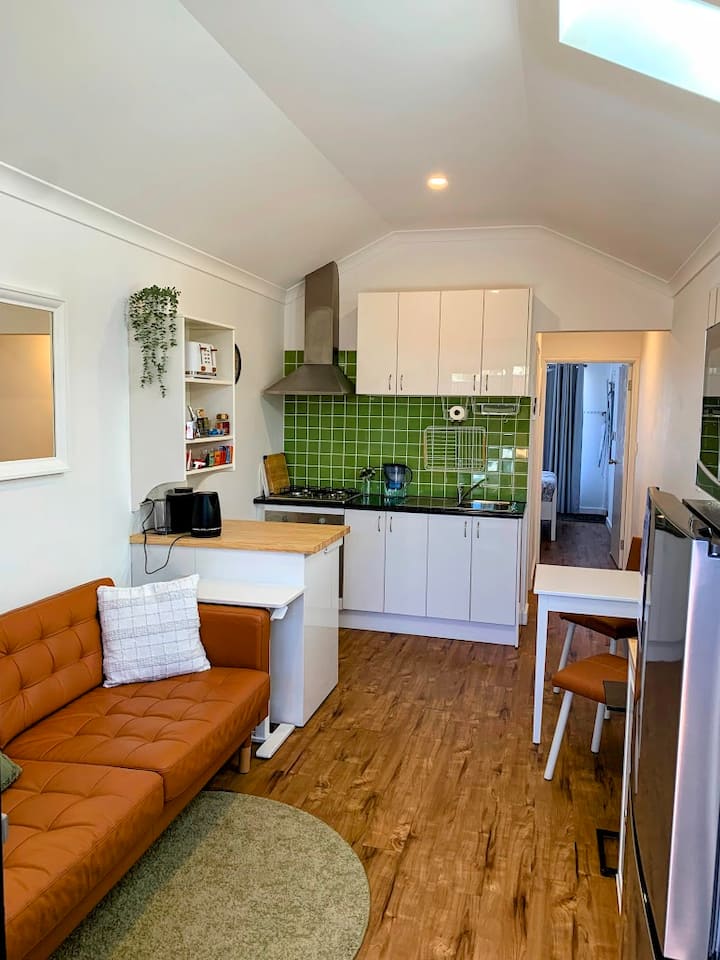 Little Big Stays
Private Self-contained Guesthouse - Perth