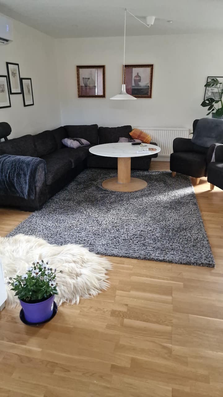 2 Sovrum &Vardagsrum - Lilla Edet