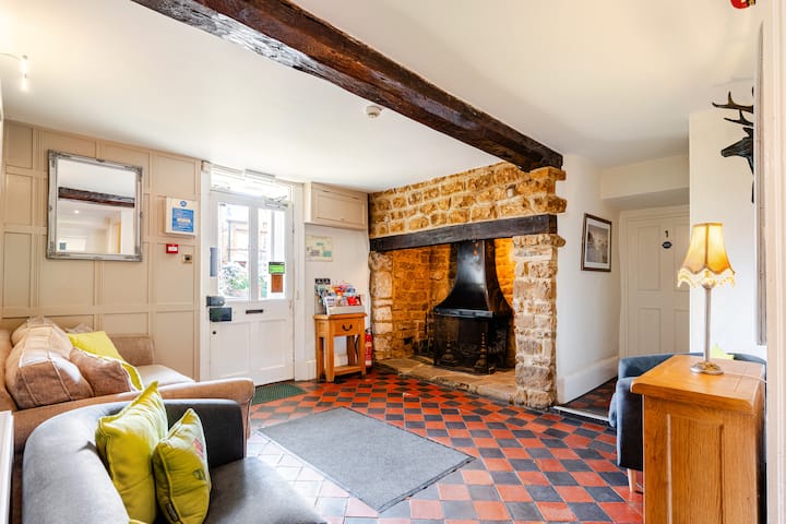 Sleeps 23,celebrations, Gatherings. 12 Ensuites. - Banbury