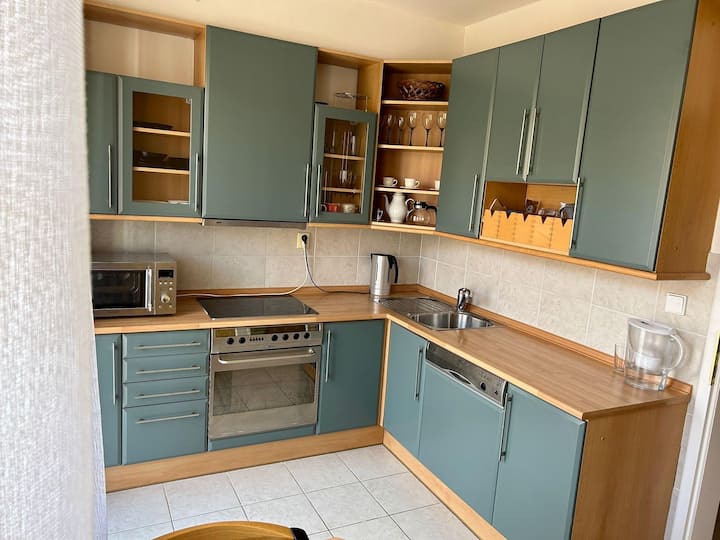 ŽIžkov Shared Room,4 Min To Tram, Modern Amenities - Praga