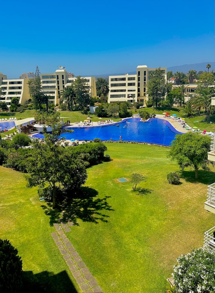 Poolside Apt - Family Friendly - Alvor