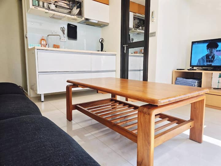 Mrt台北劍潭捷運站，寧靜優雅樓下有超商美食餐廳.近士林夜市 - Beitou District