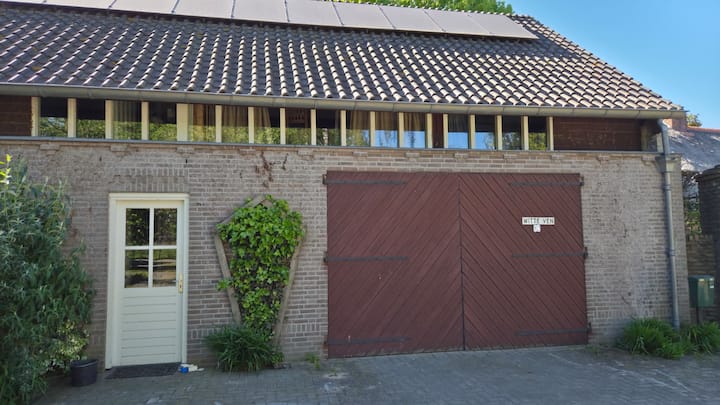 Appartement Boven Een Schuur - Oss