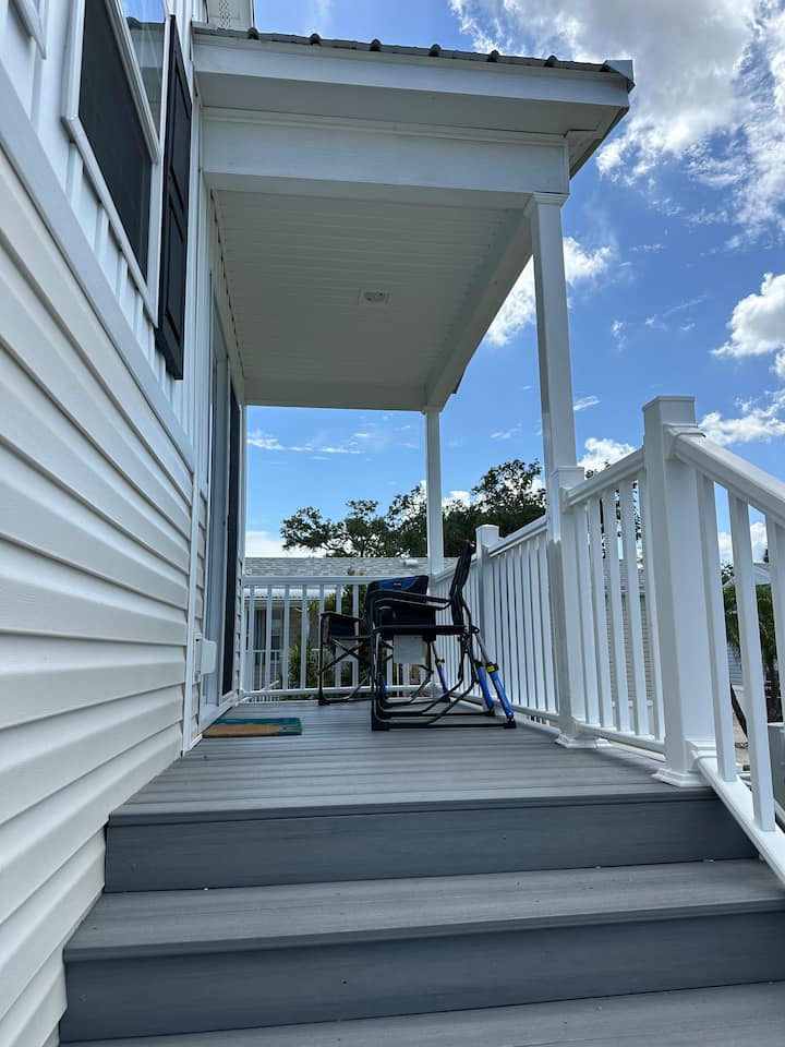 Impulse 25 Beach Cottage - Fort Myers Beach, FL