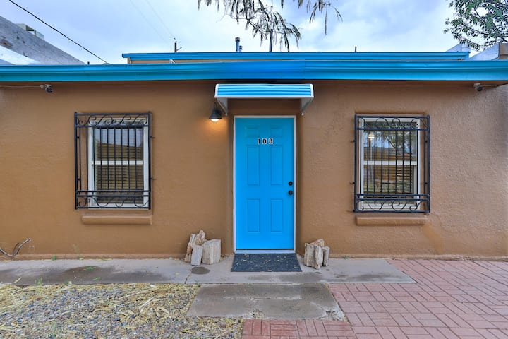 Charming Winslow Retreat Just A Stroll To Downtown - Winslow, AZ