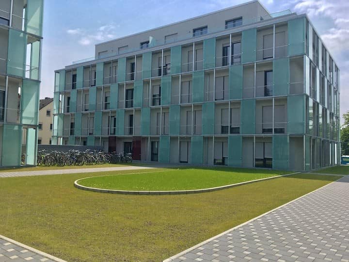 Central Apartment 10min To Train - Trier