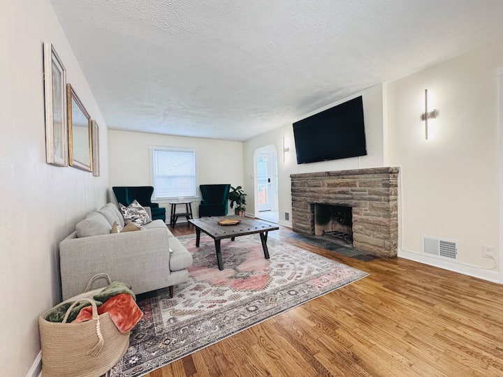 Family-friendly 4br Near Msu - Lansing, MI