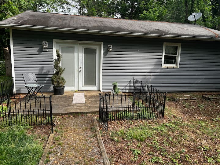 Downtown Getaway - Statesville, NC