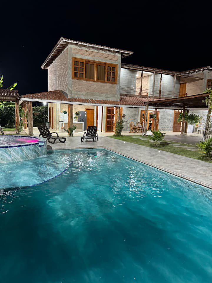Casa Campestres Con Piscina En Condominio - Ginebra