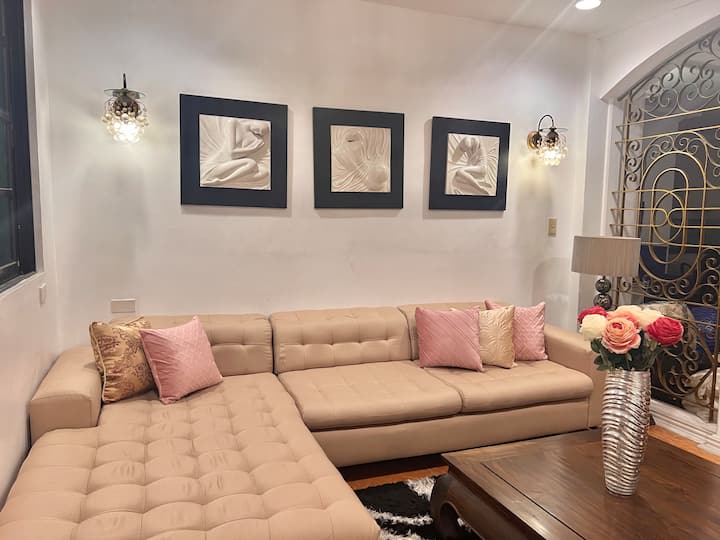 Spacious 2-bedroom, Up To 8 Pax,non-smoking, Pool - San Rafael