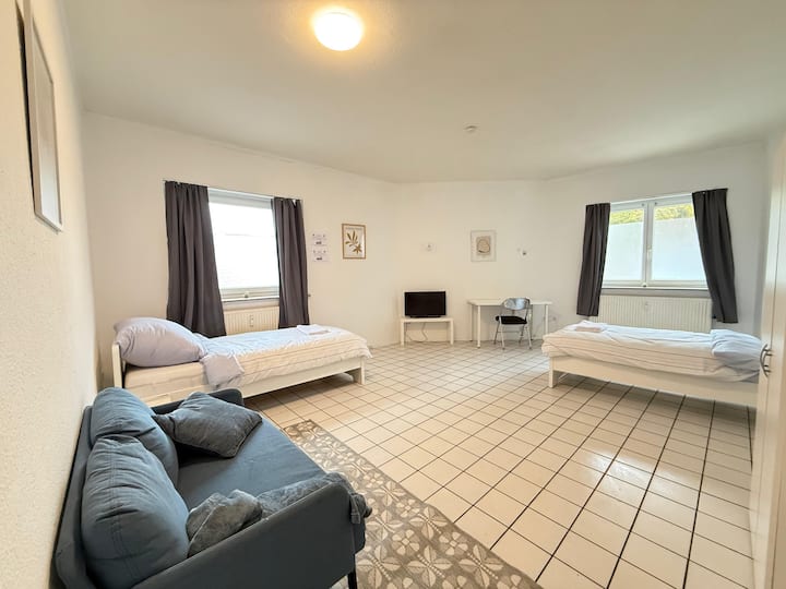 Monteurwohnung Mit 3 Schlafzimmer - Neumünster