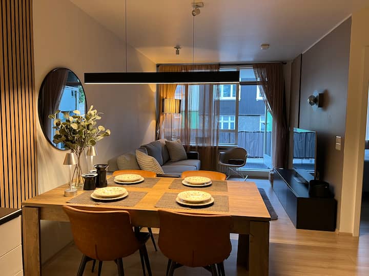 City Center Cozy Apartment - Reykjavik
