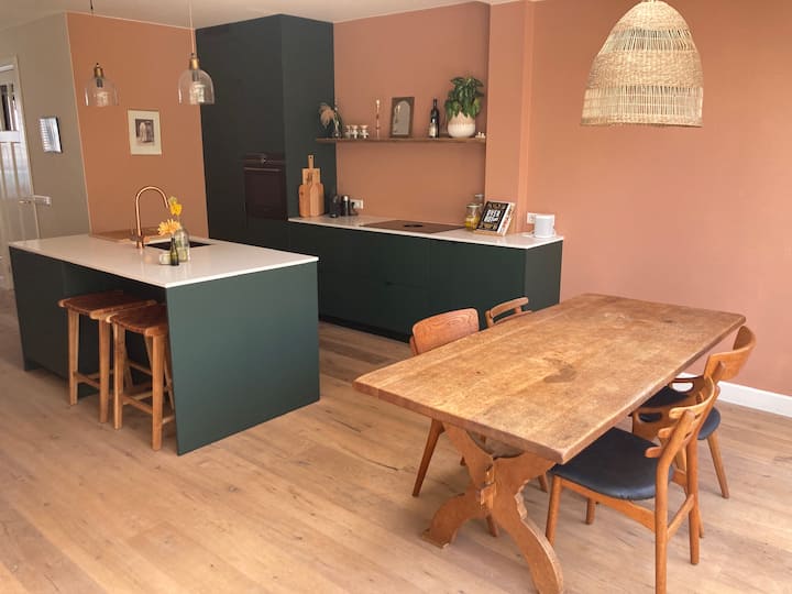 Fully Renovated Family House (Family/couples Only) - Utrecht