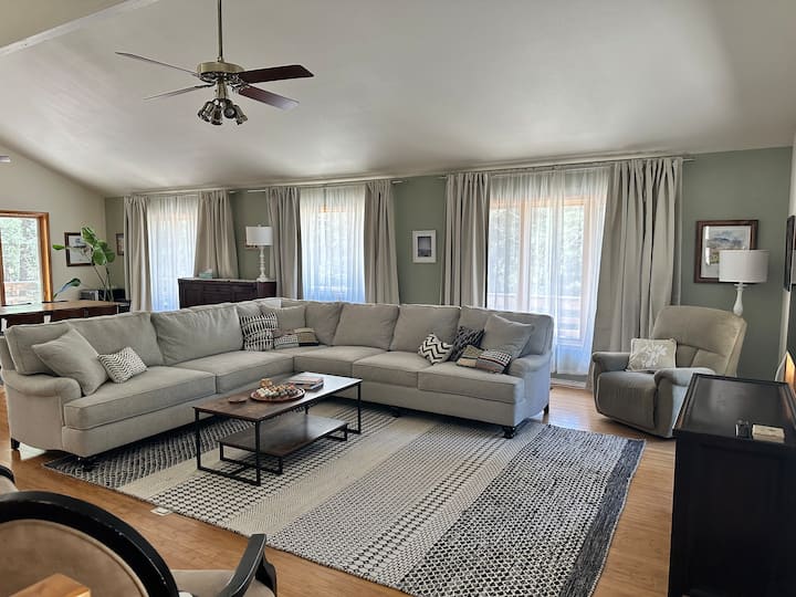 Waterfall Retreat - Cloudcroft, NM