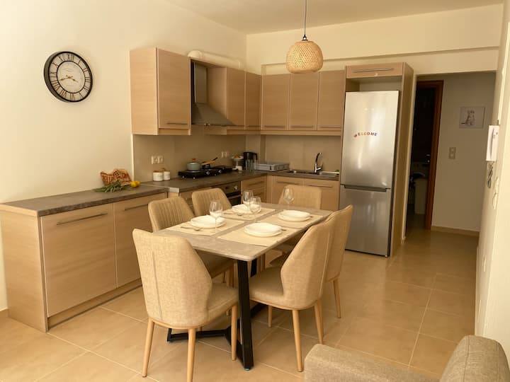 Eukalyptos 3bd Apartment W/yard In Chersonisos - Chersonissos