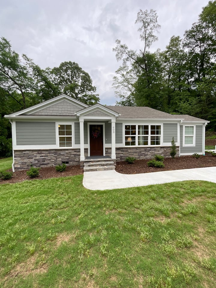 Cottage In Clemson - Clemson, SC