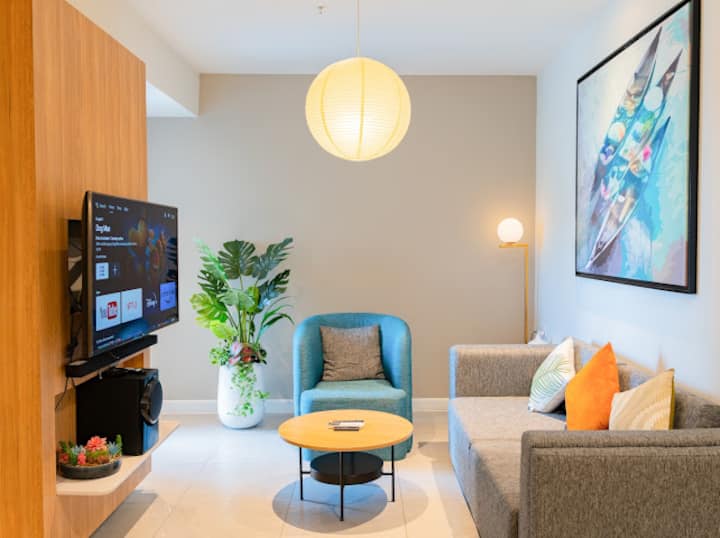 Stunning Skyline Haven 2br + 2bed Pool/gym/city - Vietnam