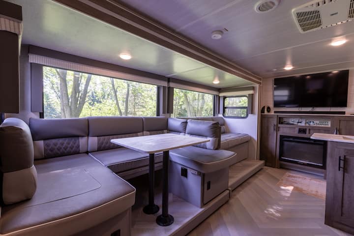 The Crows Nest Camper - Wisconsin