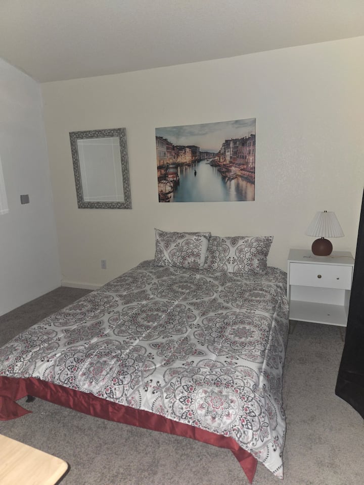 Cozy Private Room 3 Min Air Force Base & Speedway - Las Vegas