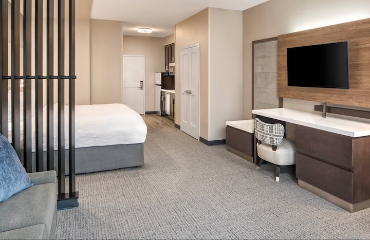 Luxury 1 King Kitchen Studio W/ Breakfast - Adventure Ridge, Boise