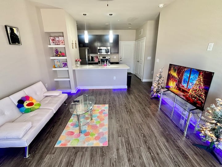 Pink Vibes |Katy Mill Food/fun|pets+smoke Friendly - Katy, TX